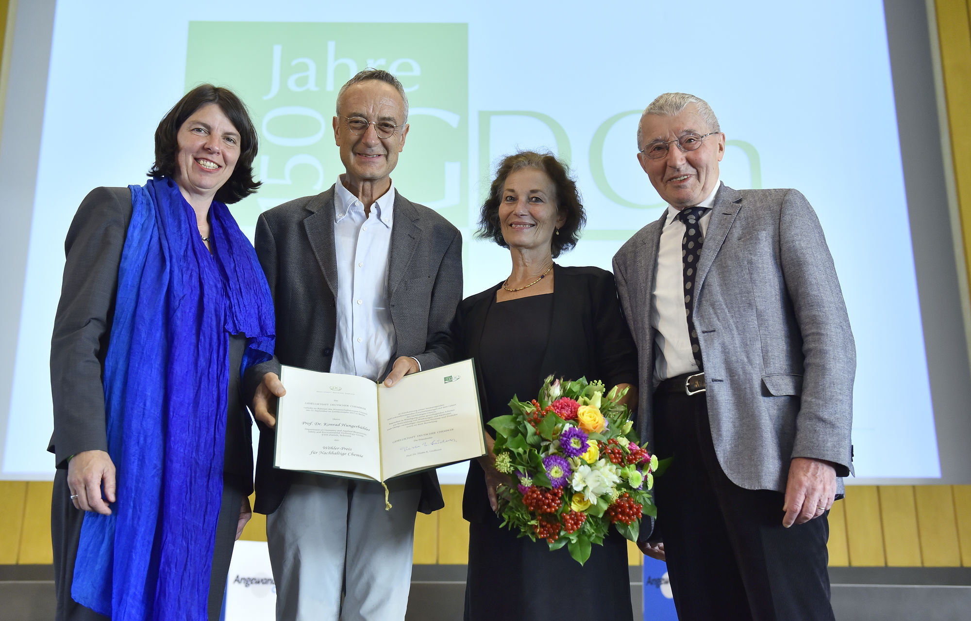 Preise und Auszeichnungen | Gesellschaft Deutscher Chemiker e.V.